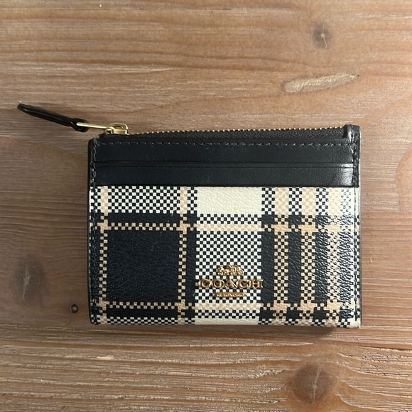 Coach | Bags | Coach Card Holdercoin Wallet In Navy Blue Cream And Tan ...